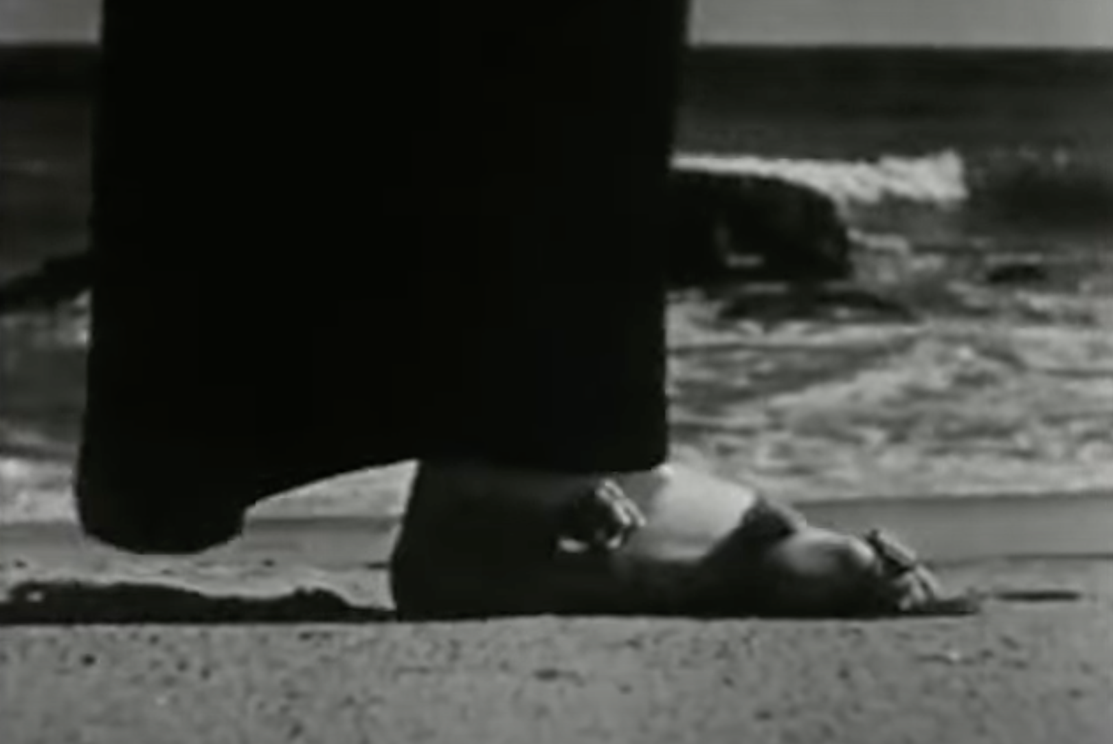 Oneiric Reflections and Rebirth of Femininity in Maya Deren’s Meshes of ...